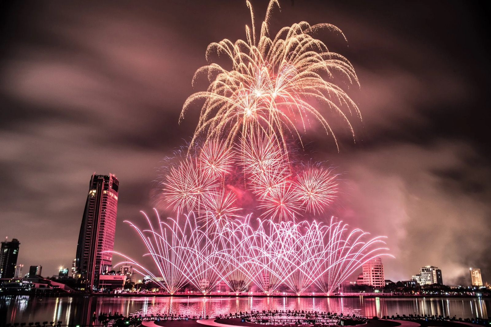 Best Viewing Spots for Da Nang Fireworks Festival 2024